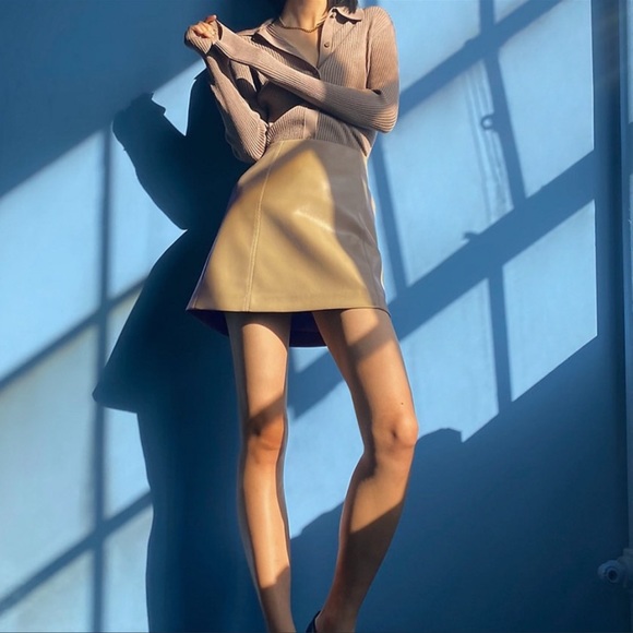 Aritzia | Skirts | Aritzia Babaton Modern Mini Skirt Vegan Leather | Poshmark